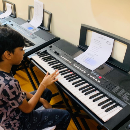 Keyboard Classes and Lessons Dubai | Keyboard Tutors